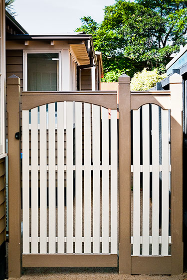 Pickets, Picket Fence, Fencing Materials